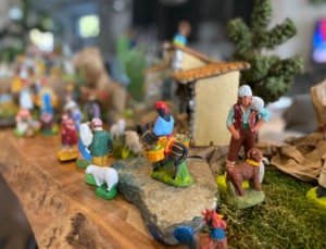 building a traditional french creche - My French Twist