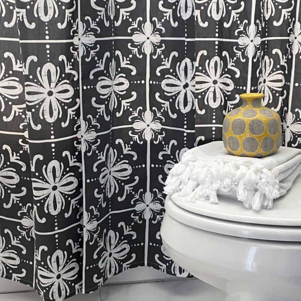 how to sew a custom shower curtain - My French Twist